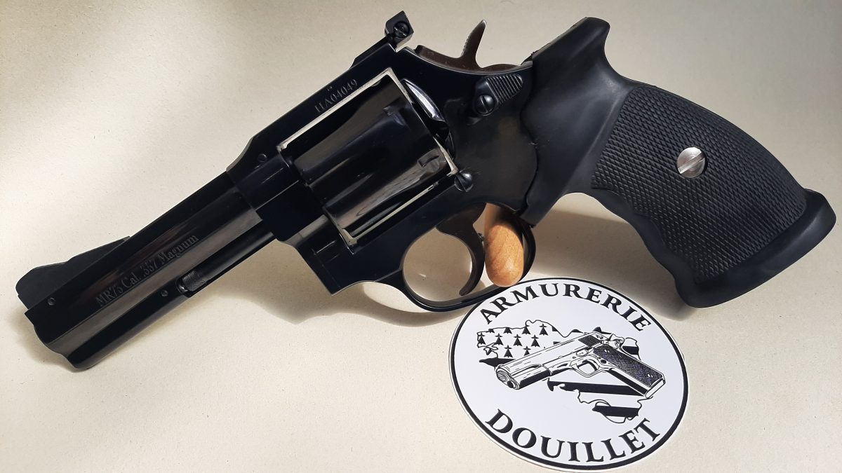Révolver Manurhin MR73 Gendarmerie 4 pouces 38/357mag – Armurerie Douillet