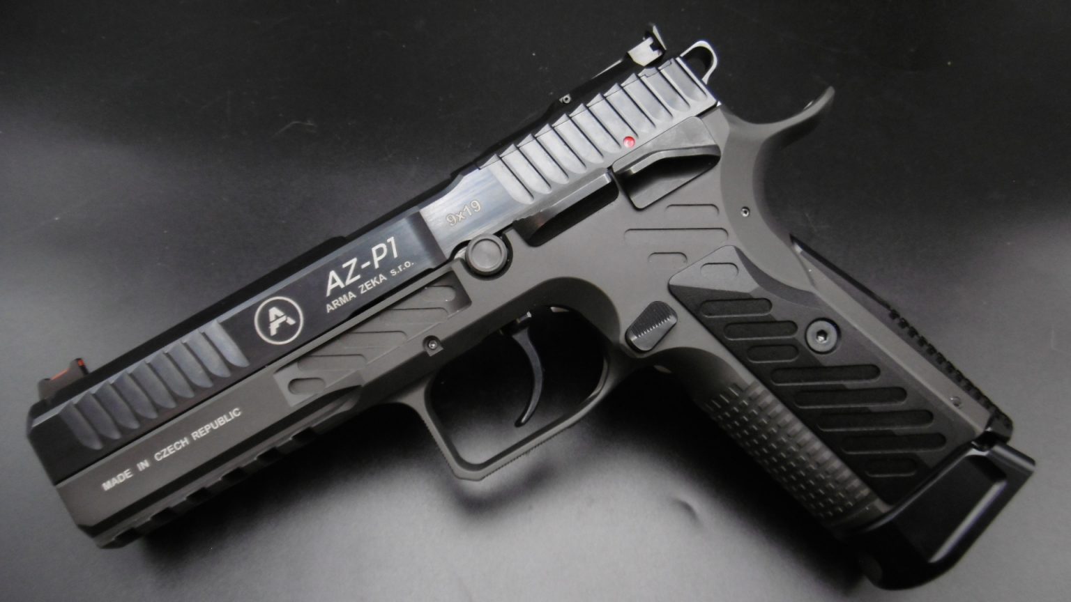 Pistolet ARMA ZEKA – Armurerie Douillet