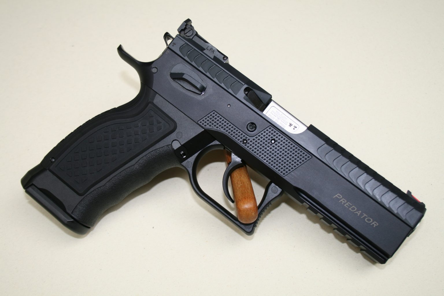 Pistolet PHOENIX PREDATOR SA/DA Optic 9×19 – Armurerie Douillet