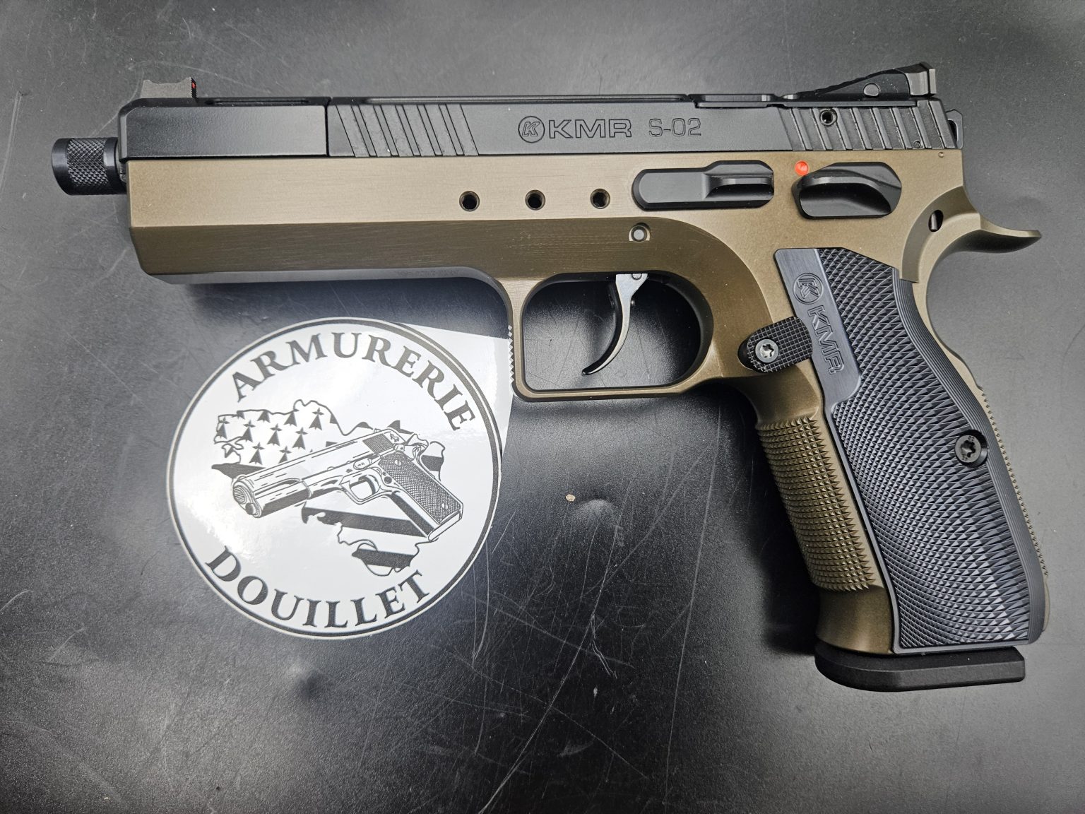 Pistolet KMR S-02 calibre 22LR Fileté et Optic Ready – Armurerie Douillet
