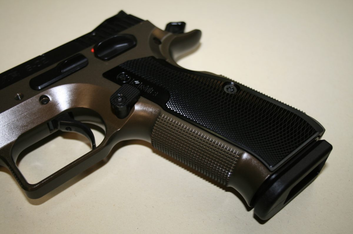 Pistolet KMR S-02 calibre 22LR Fileté et Optic Ready – Armurerie Douillet